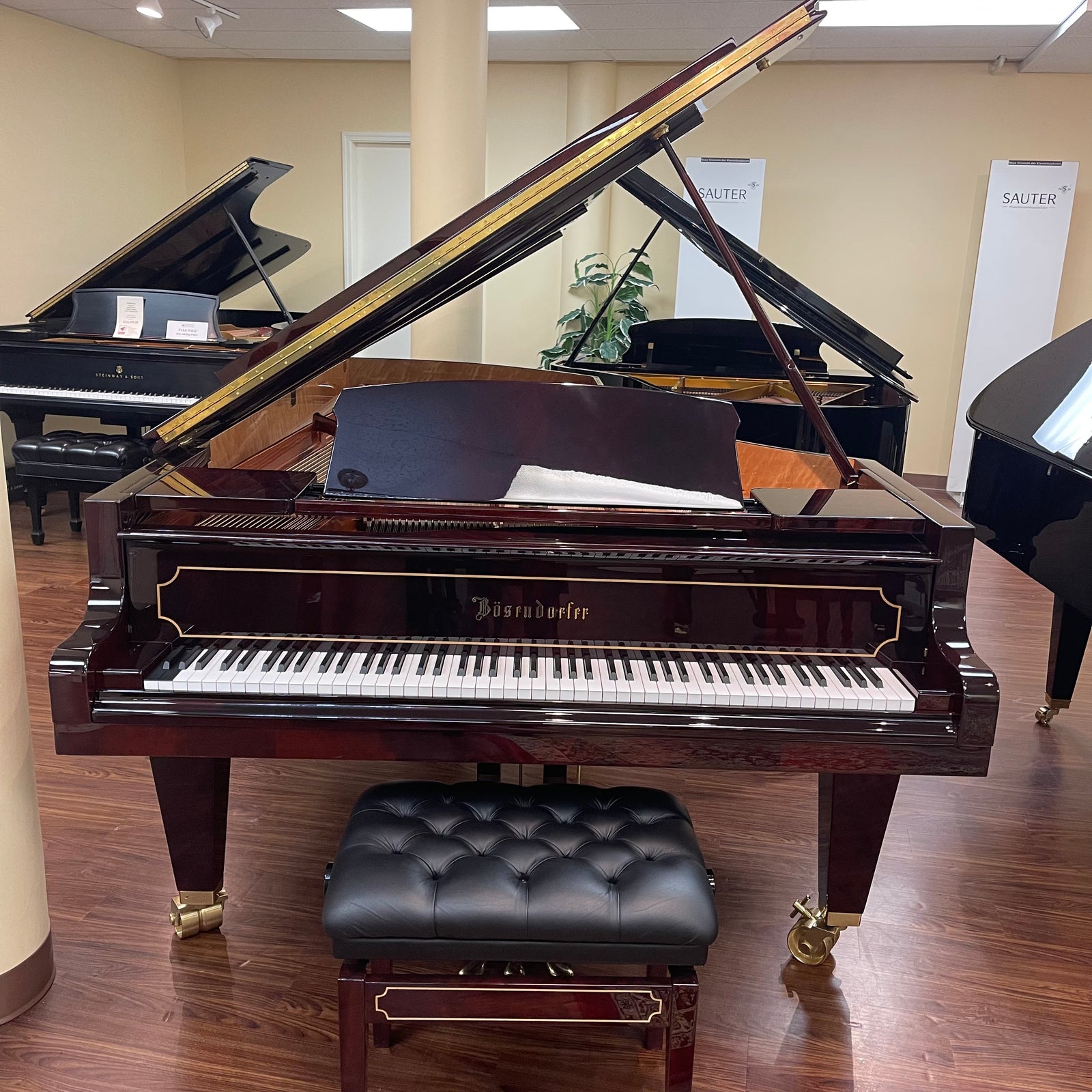 Grand Pianos | Northwest Pianos